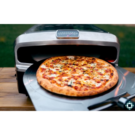 Halo Versa 16: Propane Gas Outdoor Pizza Oven with Rotating Cooking ...